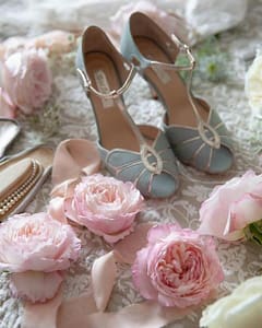 An Outdoor Country Wedding - David Austin Wedding and Event Roses