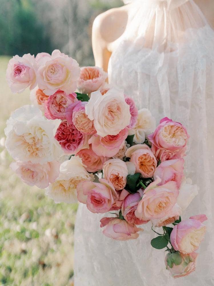 Summer 2023 Wedding Bouquet Trends - David Austin Wedding and Event Roses