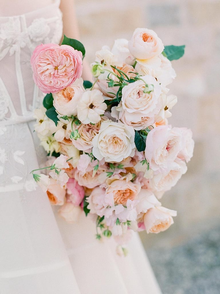 15 Gorgeous Wedding Rose Bouquets - David Austin Wedding and Event Roses