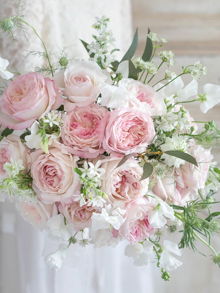 10 Inspiring Rose Wedding Bouquets For Any Season - David Austin ...