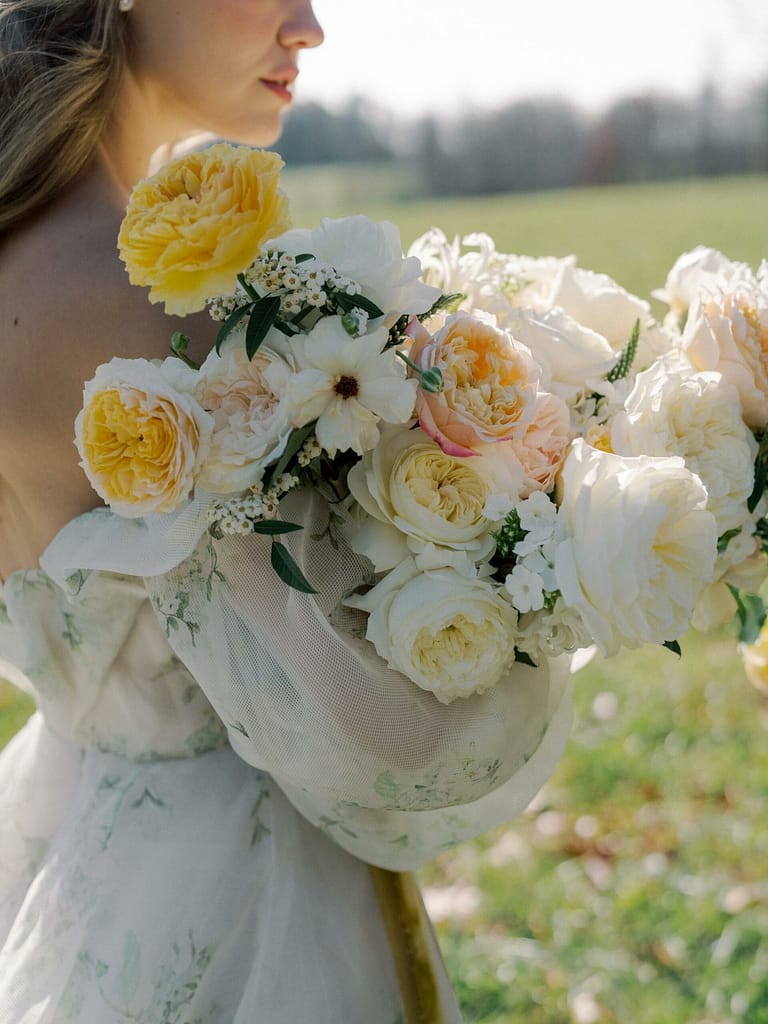 Wedding Bouquet Shapes Explained - David Austin Wedding and Event Roses