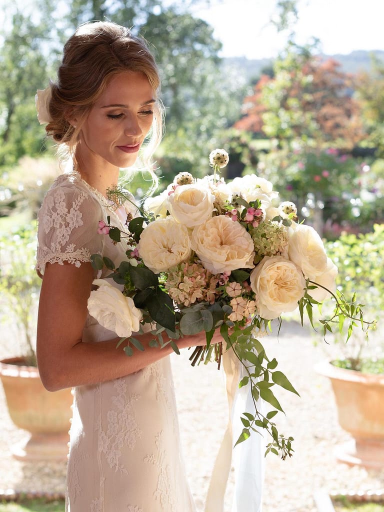 Wedding Bouquet Shapes Explained - David Austin Wedding and Event Roses
