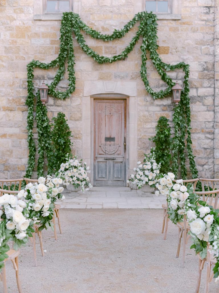 5 Outdoor Wedding Ceremony Ideas - David Austin Wedding and Event Roses