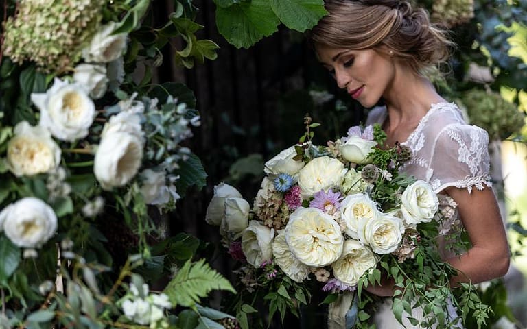 An Outdoor Country Wedding - David Austin Wedding and Event Roses