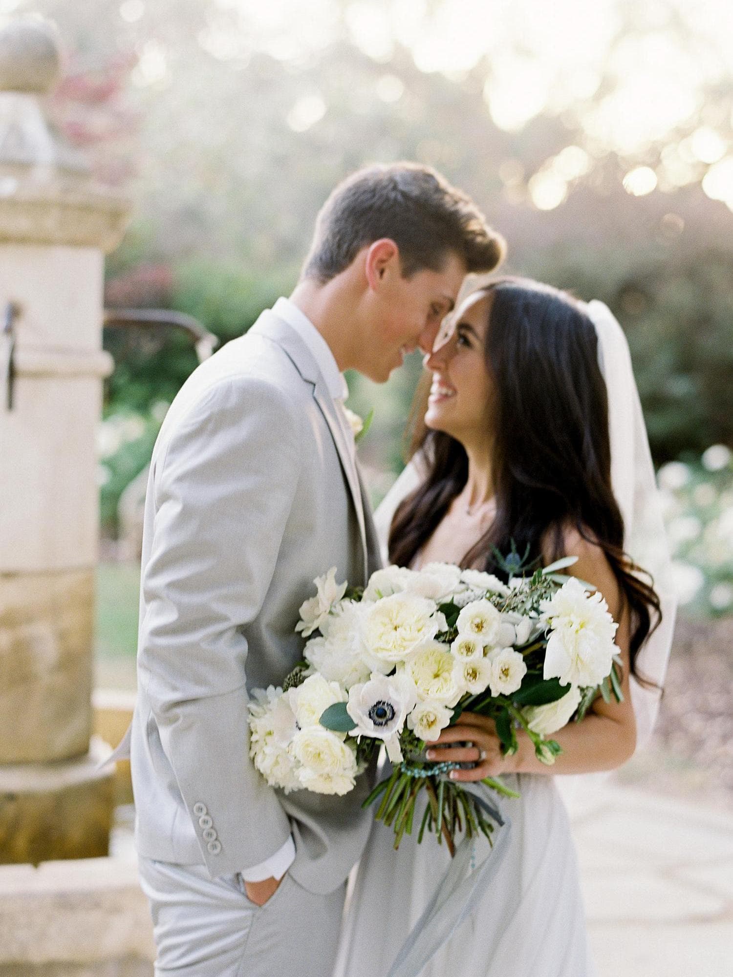 A Californian Country Club Wedding - David Austin Wedding and Event Roses