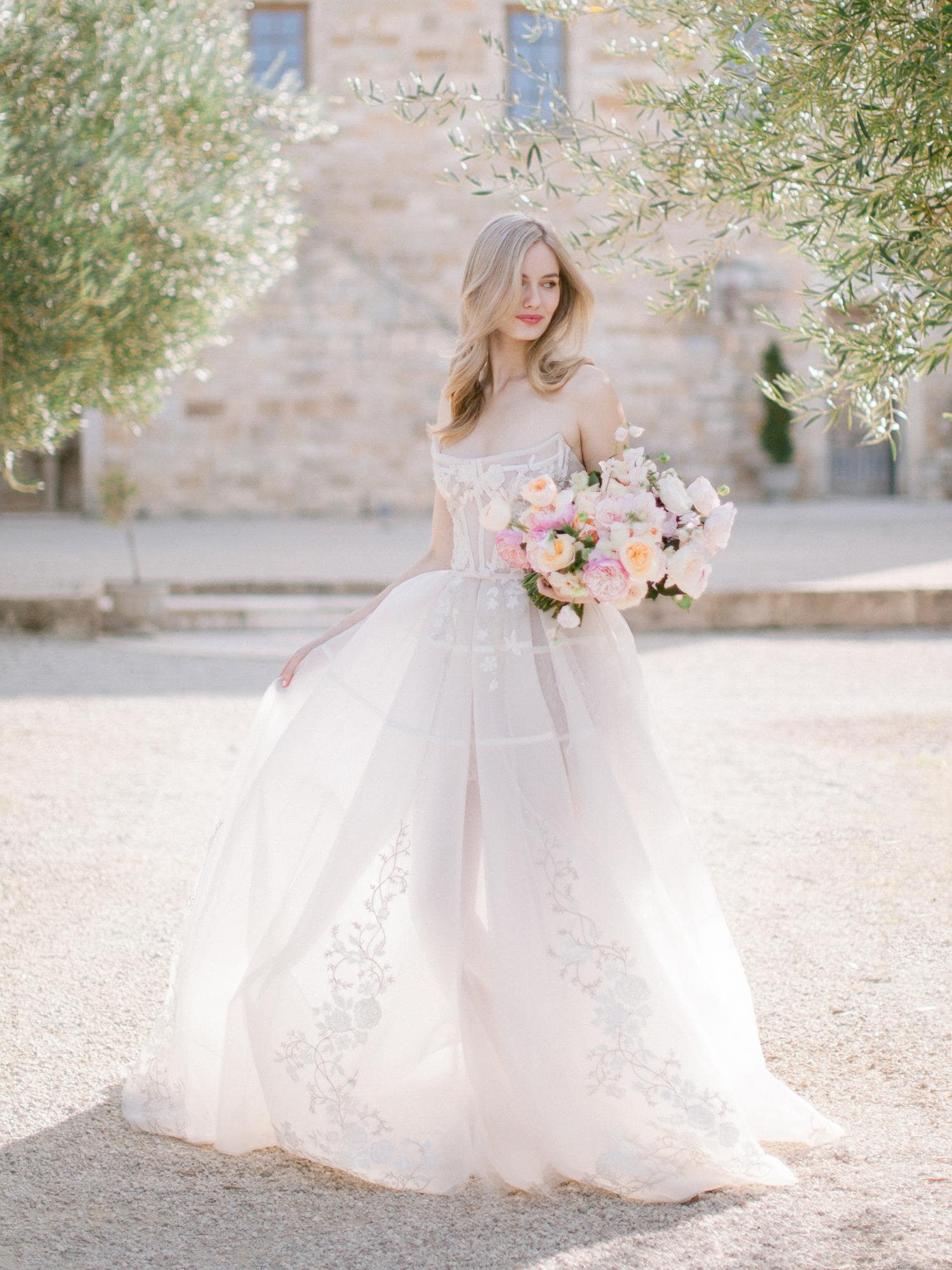 The Best Rose Bouquets of 2022 - David Austin Wedding and Event Roses